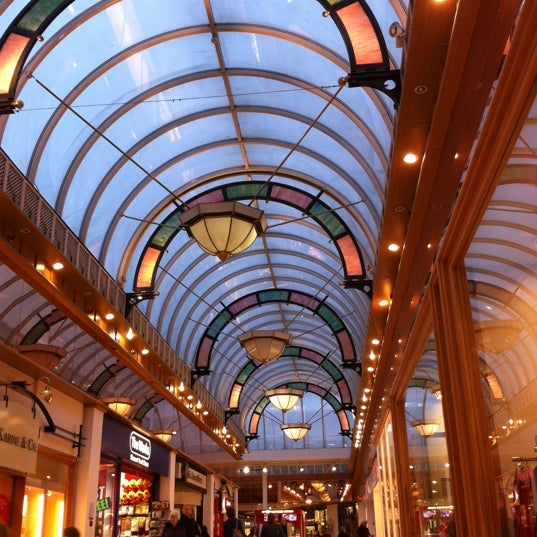 Bow Street Mall - 3 tips from 348 visitors