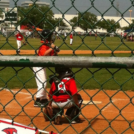 Photos at Pin Oak Middle School - Middle School in Bellaire