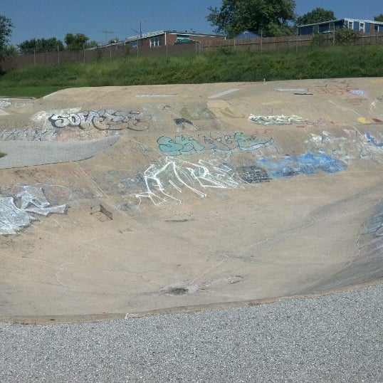 Lansdowne Skate Park - Skate Park in lansdowne Baltimore