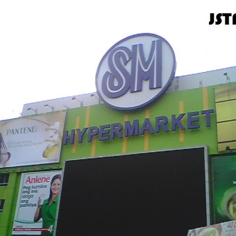 SM Hypermarket - Monumento