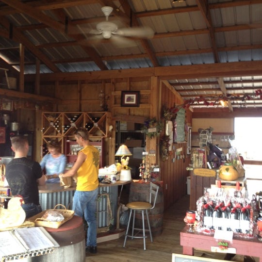 Henscratch Winery - Lake Placid, FL