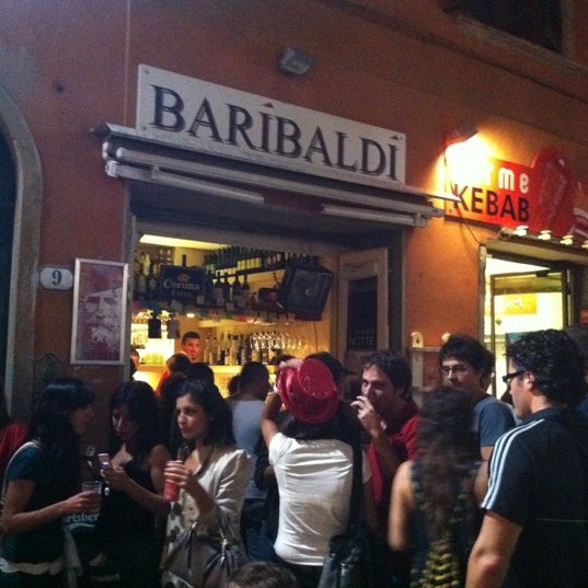 Must-visit Nightlife Spots in Pisa