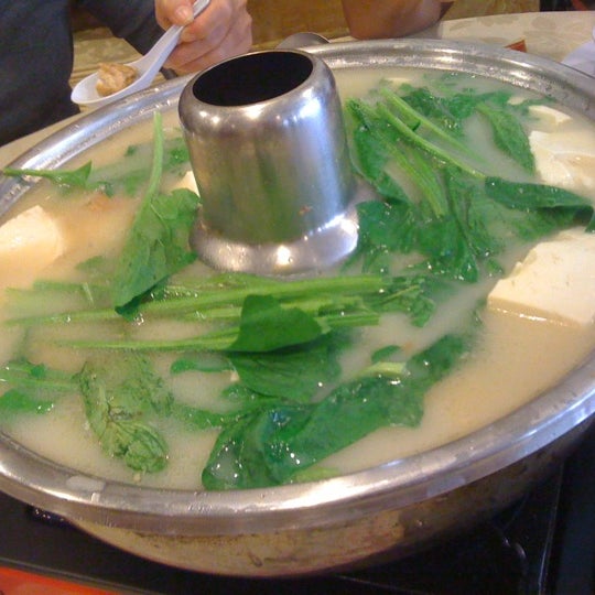 Starview Restaurant (仙景樓飯店) - 2832,2833,2834 Jalan Baru