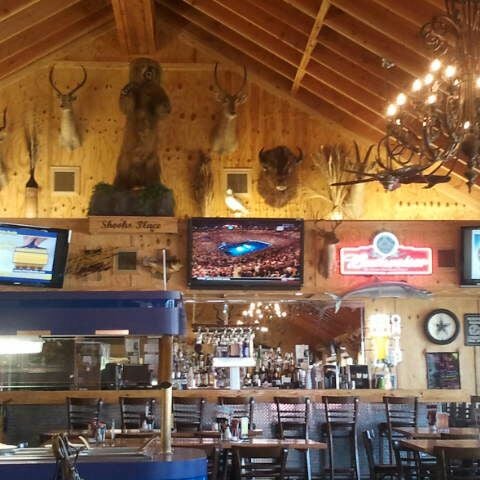 Bosque Resort Restaurant & Bar - American Restaurant in Clifton