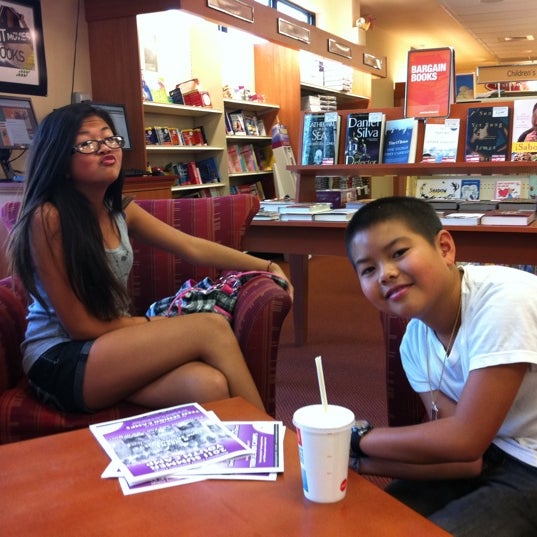 Montgomery County Community College Central Campus Bookstore - Blue ...