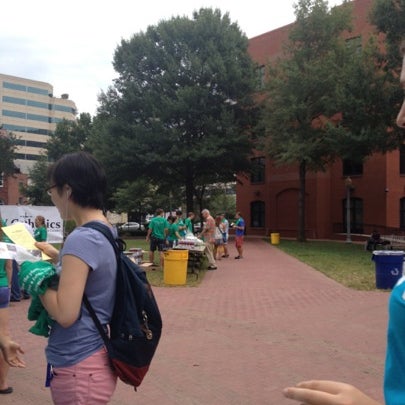 Photos at GWU University Yard - George Washington University - 5 tips