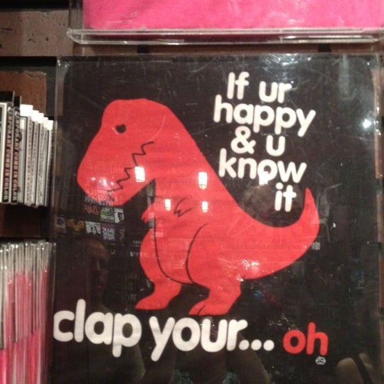 Hot Topic - Clothing Store in Greenwood