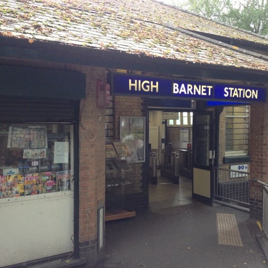 Photos at High Barnet London Underground Station - 5 tips