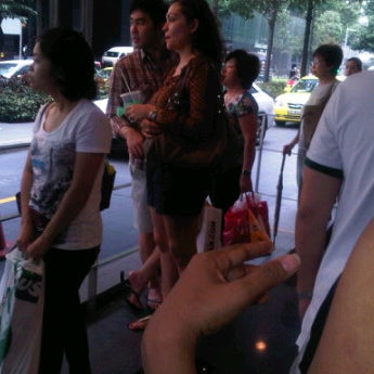 Taxi Stand | The Paragon - Orchard Road - 0 tips