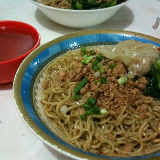 Mie Pinangsia - Noodle House in Kali Rungkut