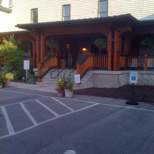 Fayetteville Free Library - Fayetteville, NY