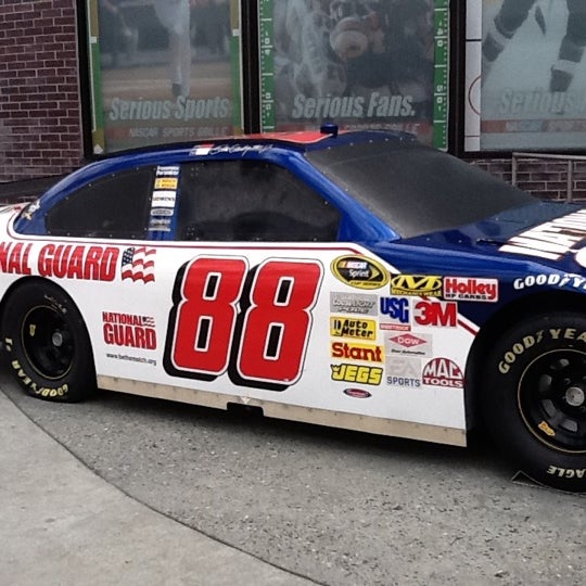 Photos at NASCAR Sports Grille - 70 tips from 4401 visitors