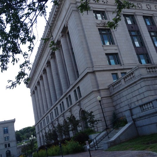 St Louis County Courthouse - Downtown Duluth - 3 tips