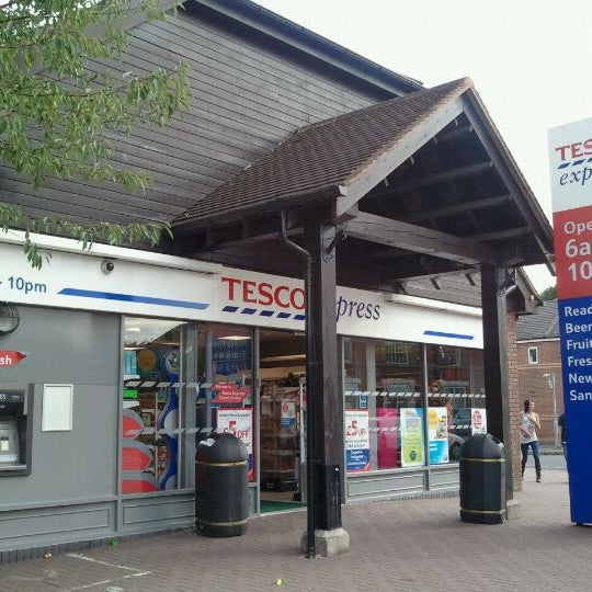 Tesco Express - Common Rd, Church Gresley