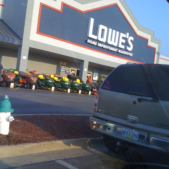 Lowe's - 5 tips from 222 visitors