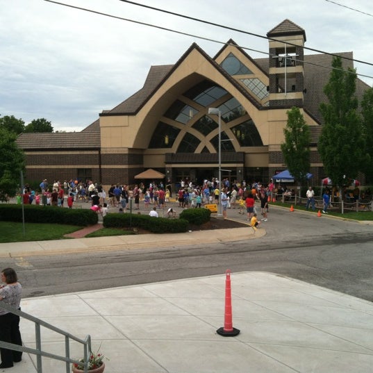 Holy Trinity Catholic Church Lenexa Ks
