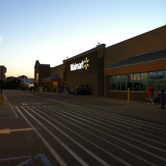 Walmart Supercenter - Big Box Store