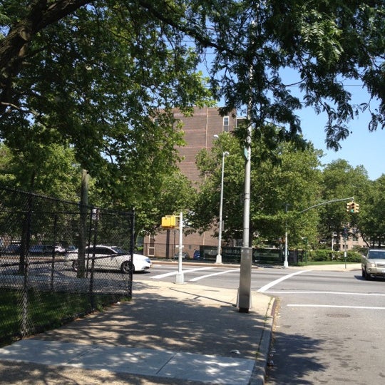 Photos at Starrett City | Spring Creek Towers - Housing Development in ...