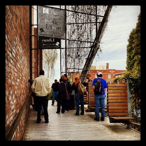 Seattle Public Library - Capitol Hill - 425 Harvard Ave E