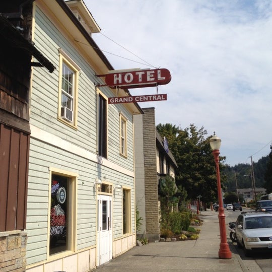 Photos at Rolling Log Tavern - Olde Town - Issaquah, WA