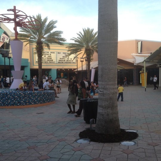 Oasis At Sawgrass - Shopping Mall in Sunrise