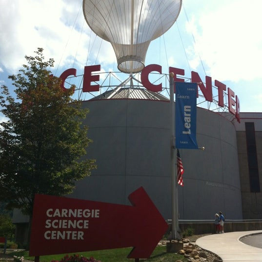 Carnegie Science Center Parking Lot - North Side - 3 tips from 260 visitors