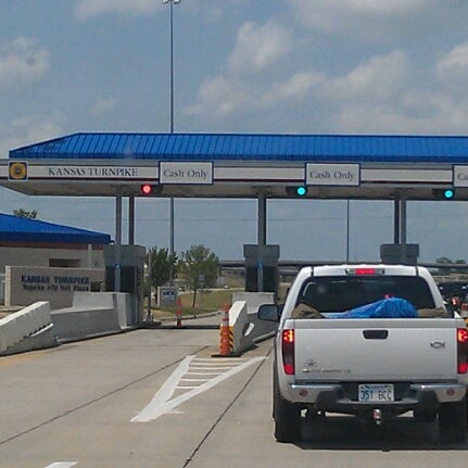 Kansas Turnpike Western Terminus - Toll Plaza in Topeka