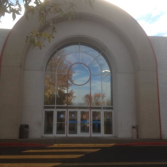 Sears (Now Closed) - Department Store in Gateway
