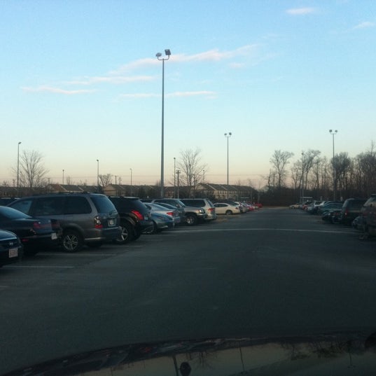 Commuter lot - Centreville, VA