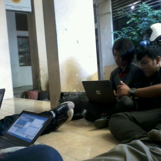 Kampus 2 UTP - Jln Walanda Maramis no 31 Cengklik Surakarta