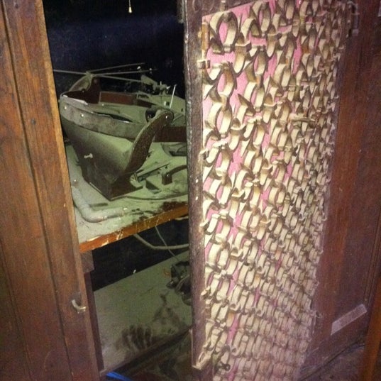 WPI Higgins House - 100 Institute Rd