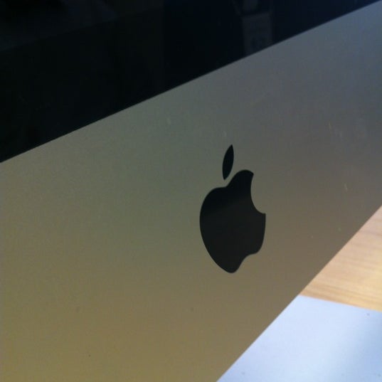 Photos at Apple Short Pump Town Center - Electronics Store