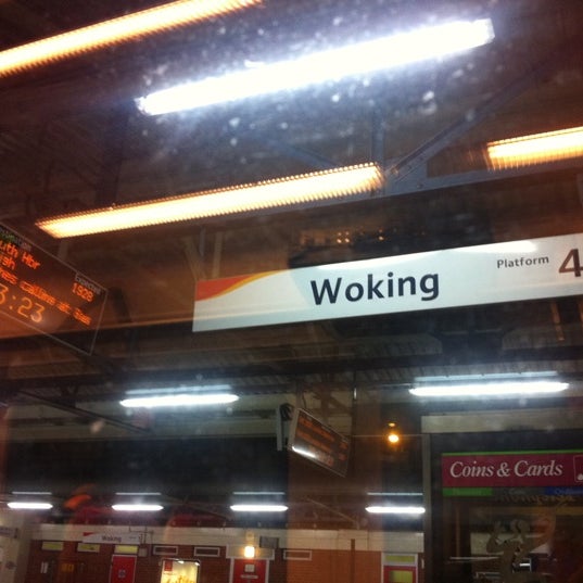 Platform 4 - Woking Railway Station (WOK)
