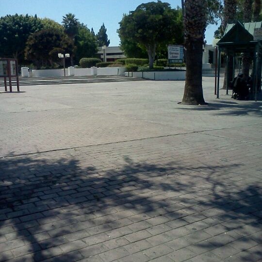 County of Los Angeles Public Library - Compton - Downtown Compton - 105 ...