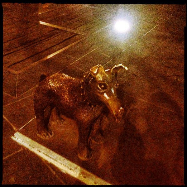 “Larry La Trobe” (1996) by Pamela Irving - Melbourne CBD - 6 visitors