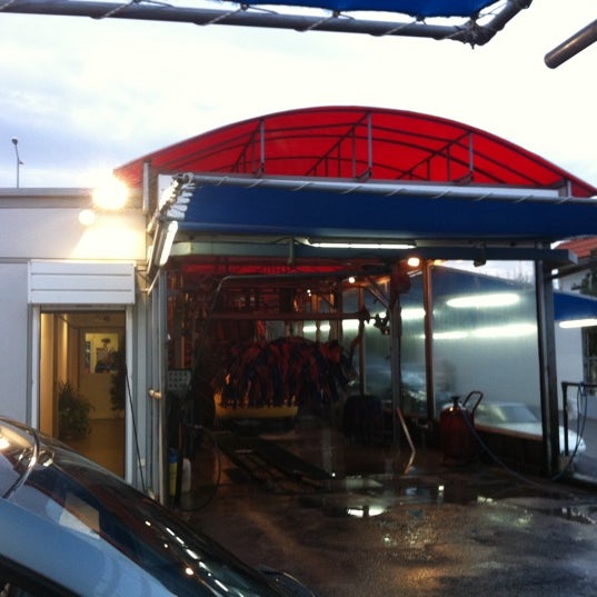 Car Wash - Water Falls