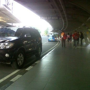 Halte shuttle Bus SCBD - BEJ - Kebayoran Baru - 80 visitors