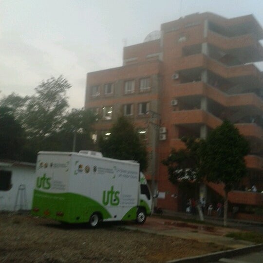 Unidades Tecnológicas de Santander - College Technology Building in ...