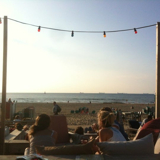 Strandtent Karavaan - Den Haag, Zuid-Holland