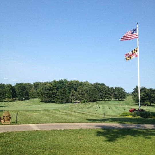 Manor Country Club - 3 tips from 412 visitors