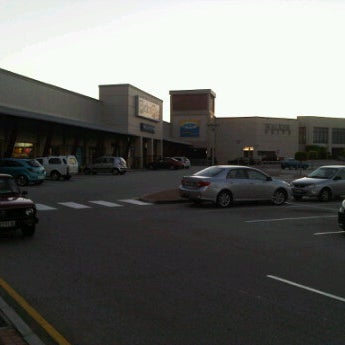 Walker Drive Shopping Centre - 3 tips from 138 visitors