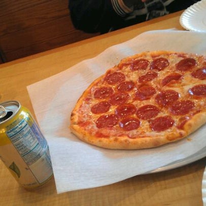 Captains Pizza - 9 tips