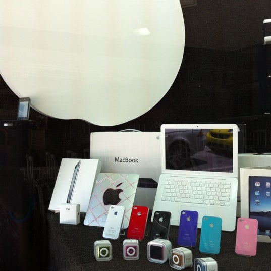 Apple Store - Electronics Store in Santo Domingo