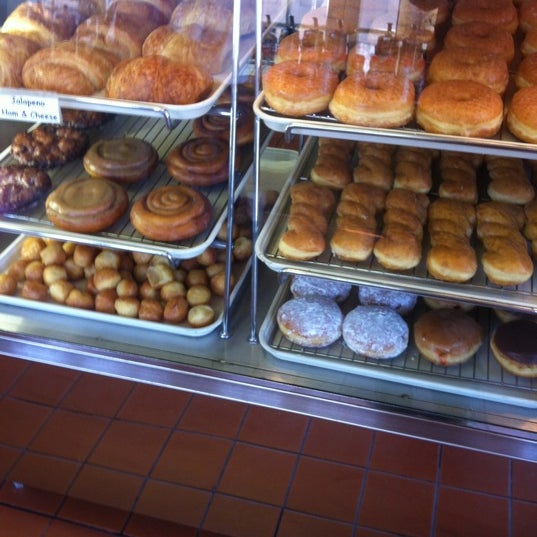 Broadway Donuts - Bixby Park - Long Beach, CA