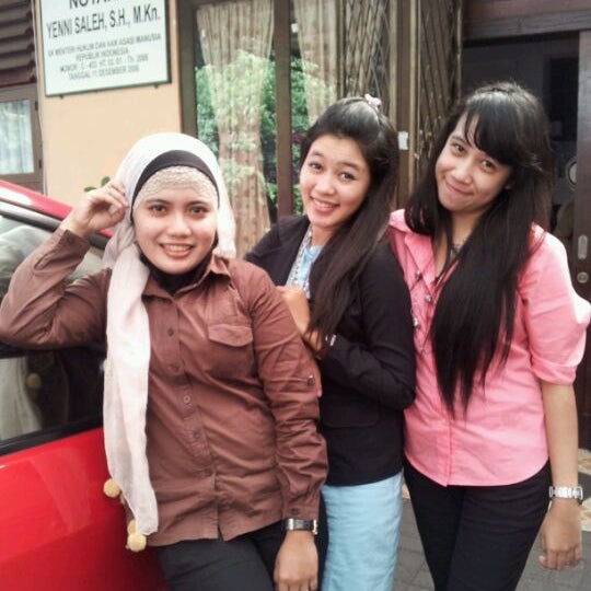Kantor Notaris/PPAT YENNI SALEH, SH., MKn - Office