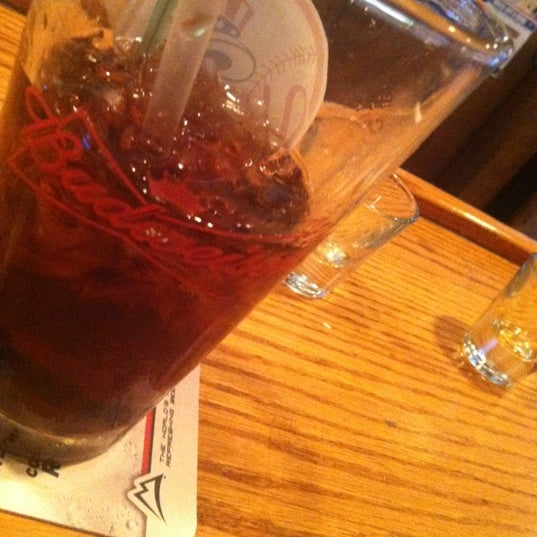 Valley View Pub - American Restaurant