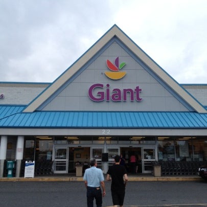 Super Giant - Grocery Store