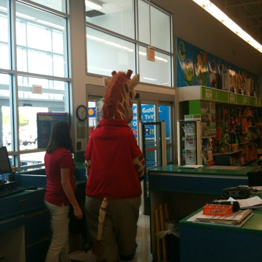 Toys"R"Us (Now Closed) - Toy Store in Muncie