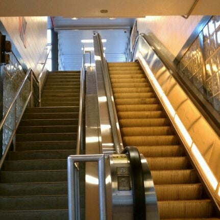 PATCO: Haddonfield Station - Train Station