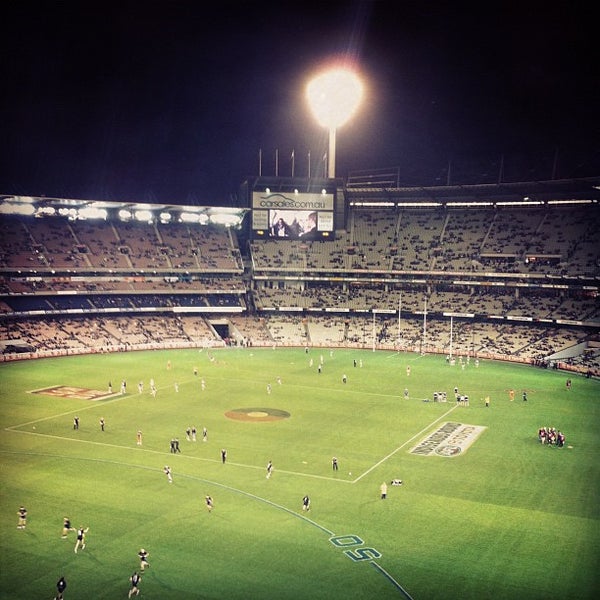 Melbourne Cricket Ground (MCG) - Cricket Ground in Jolimont